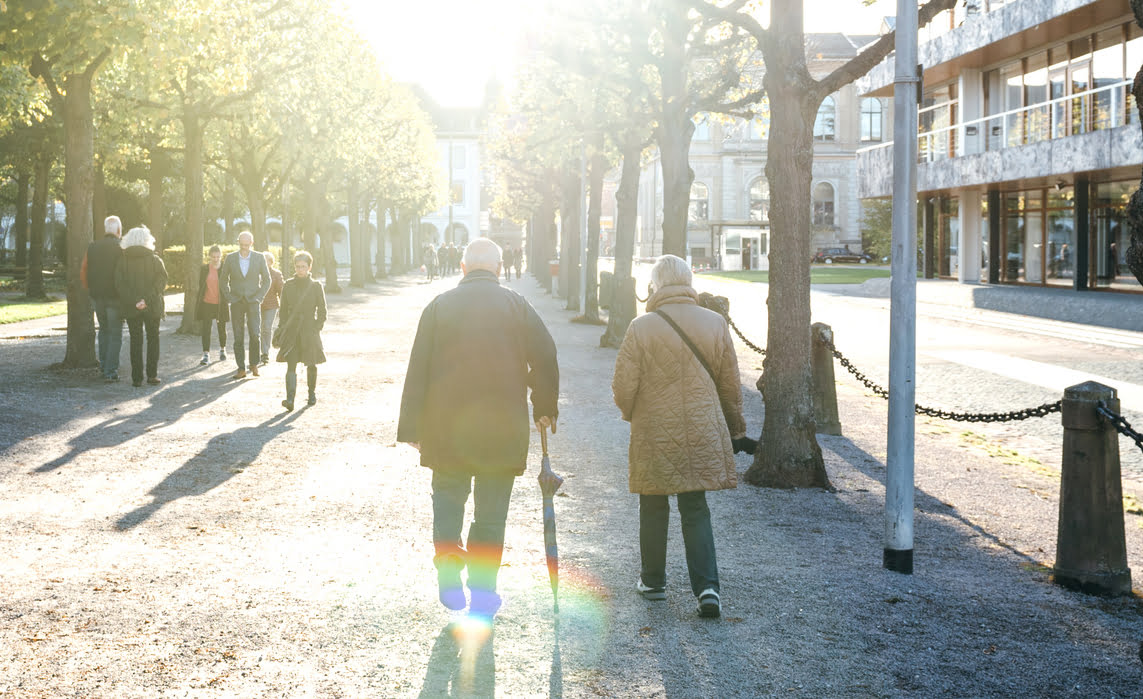 Cars Separate U.S. Retirees from Germans – Center for Retirement Research